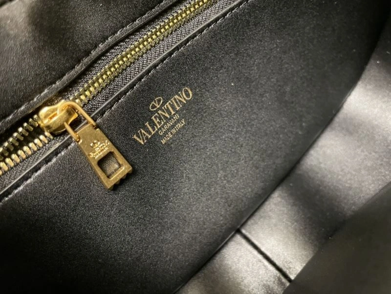 Discounted Valentino Hobo Bags
