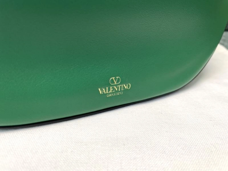 Inexpensive Valentino Hobo Bags