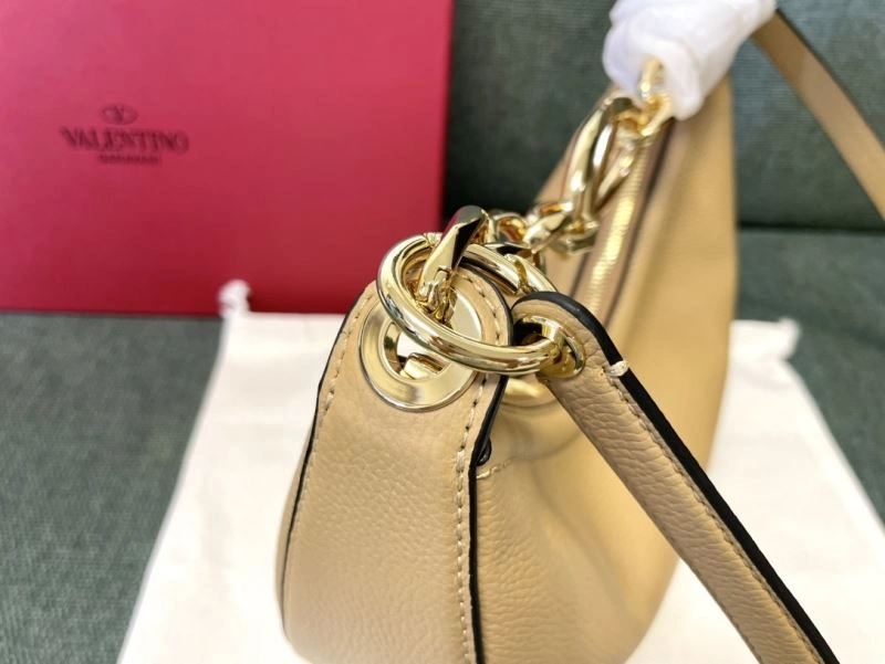 Bargain Valentino Hobo Bags