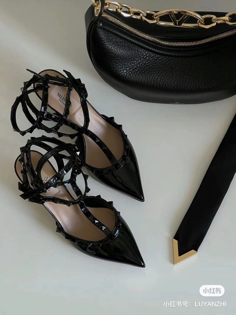 Affordable Valentino Hobo Bags