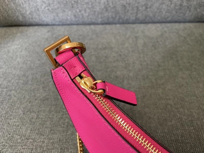Top match Valentino Hobo Bags