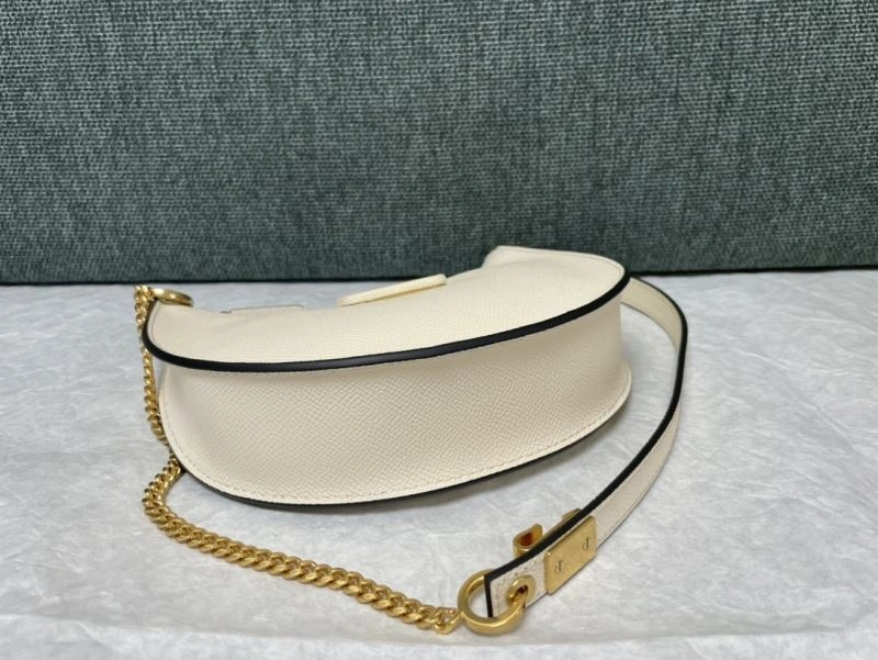 Bargain Valentino Hobo Bags