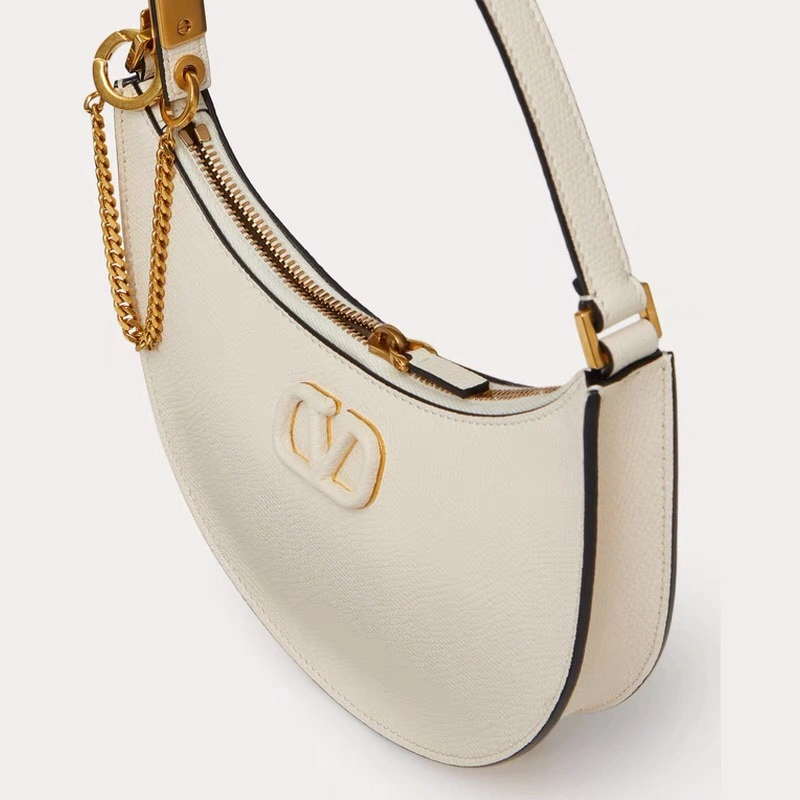 Bargain Valentino Hobo Bags