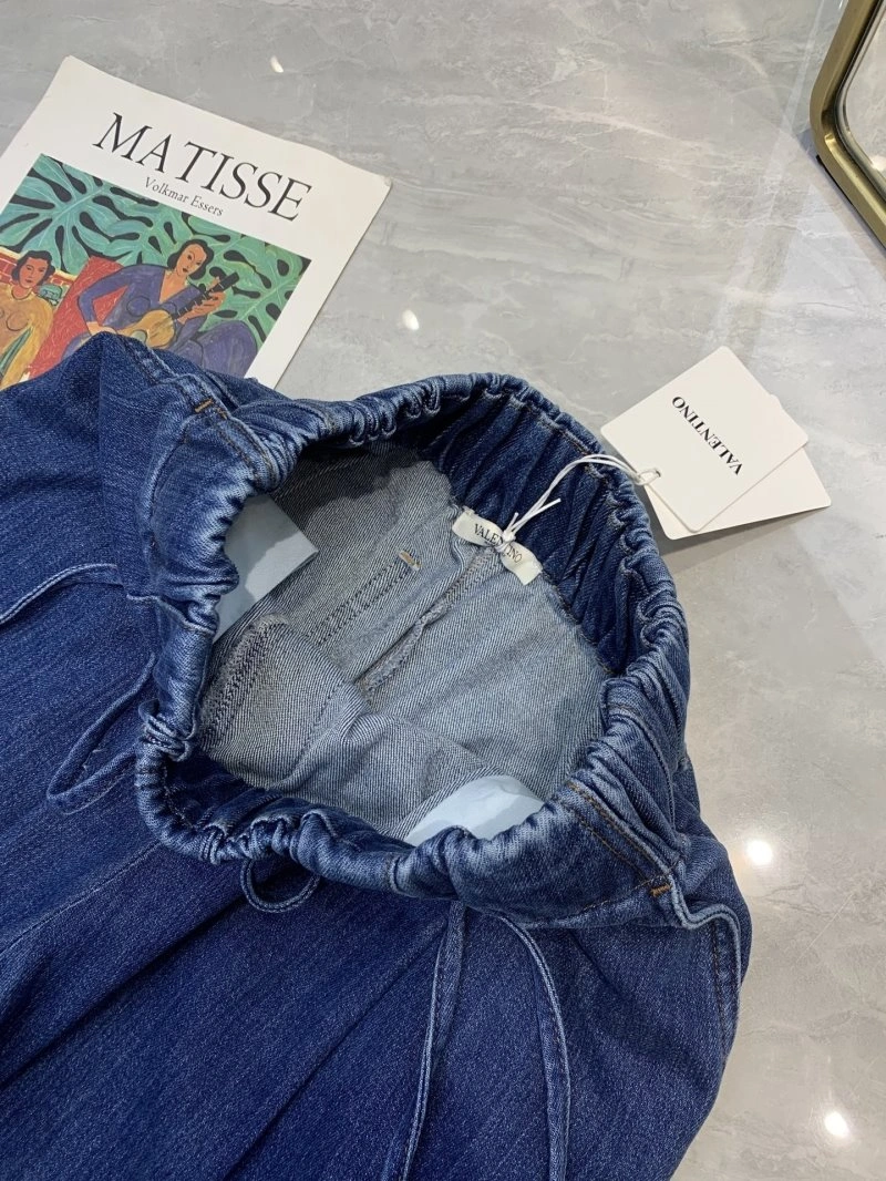 Inexpensive Valentino Jeans