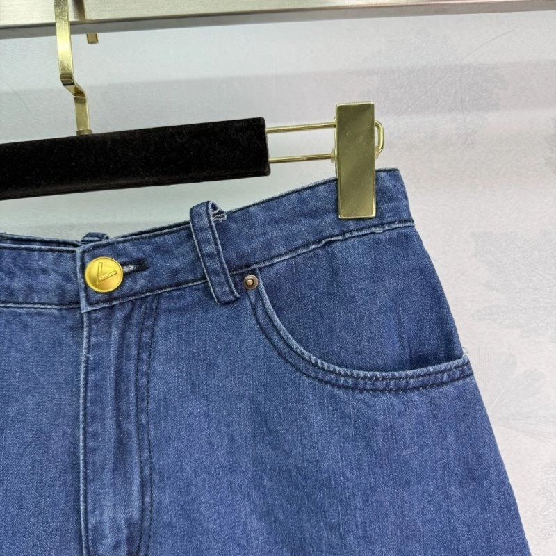 Cut-rate Valentino Jeans