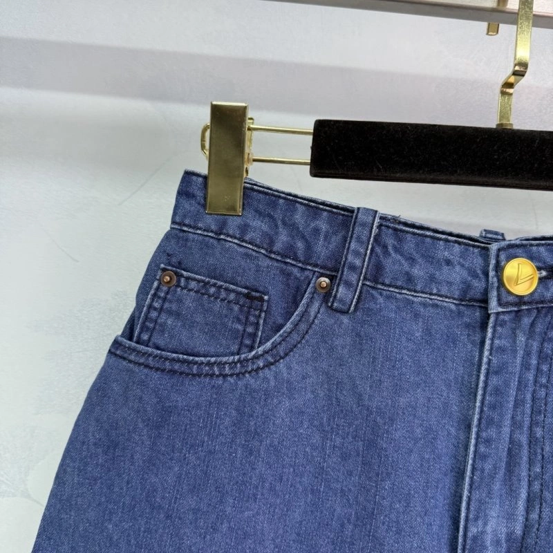 Cut-rate Valentino Jeans