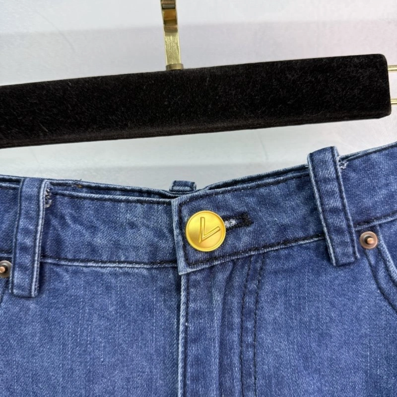 Cut-rate Valentino Jeans
