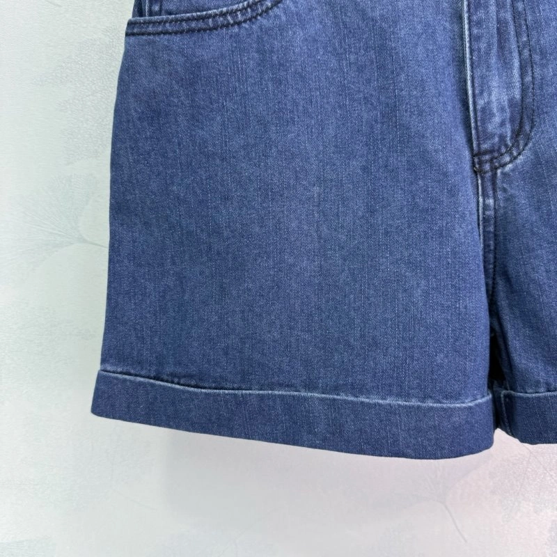 Cut-rate Valentino Jeans
