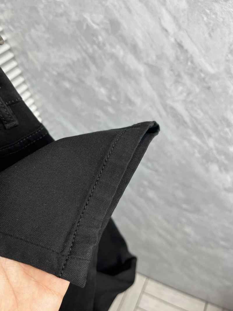Exact replica Valentino Jeans