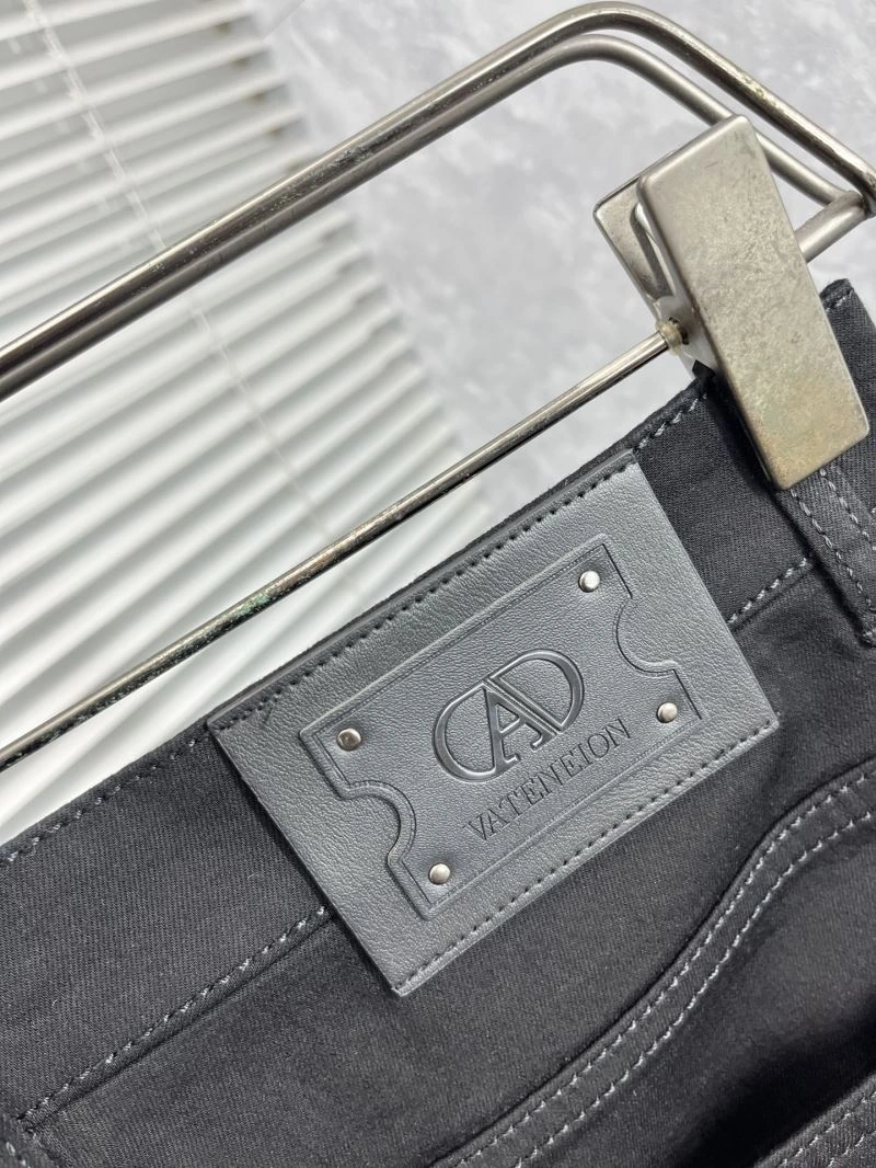Brand-original Valentino Jeans