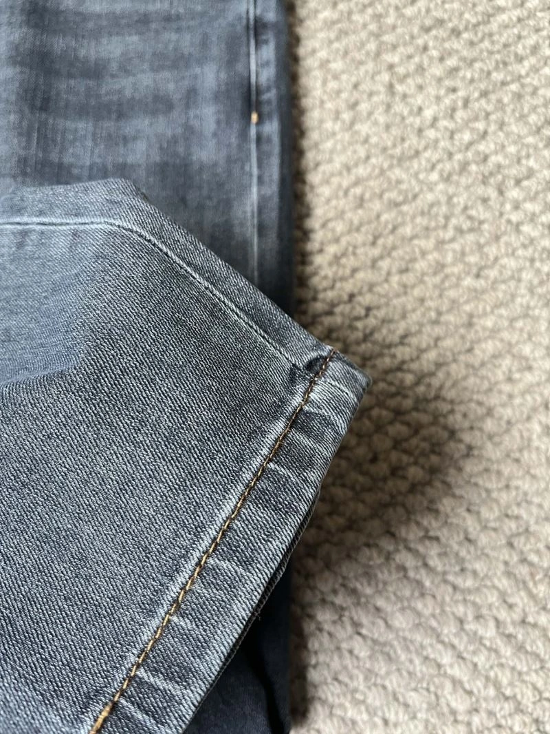 Brand-original Valentino Jeans