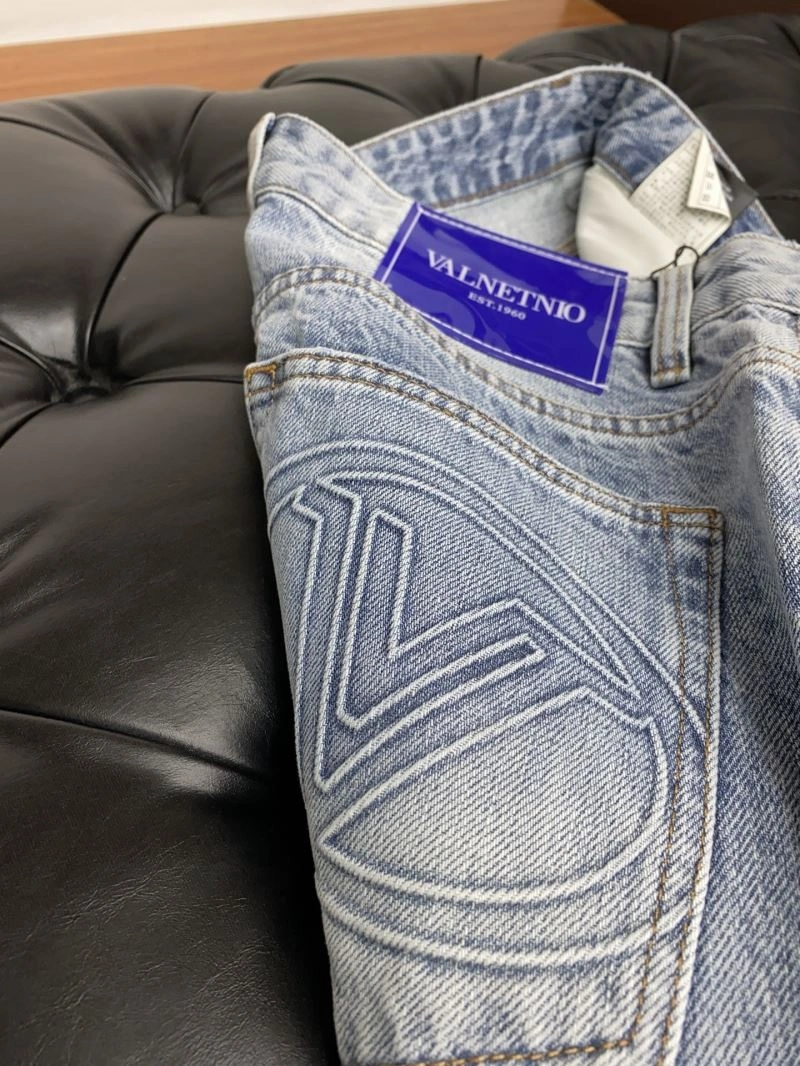 Cut-rate Valentino Jeans