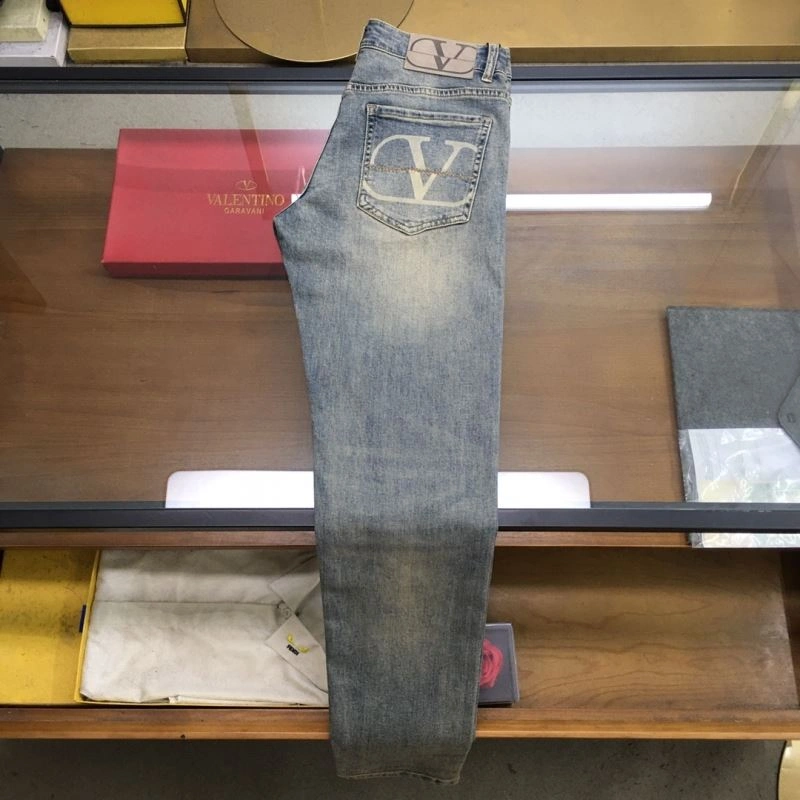 Top match Valentino Jeans