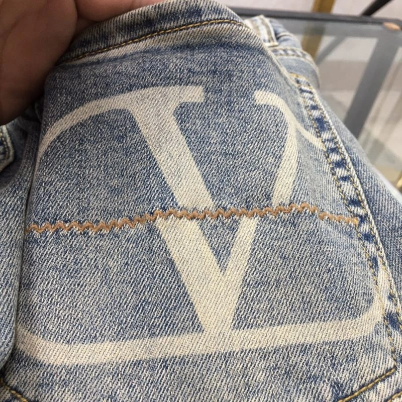 Top match Valentino Jeans