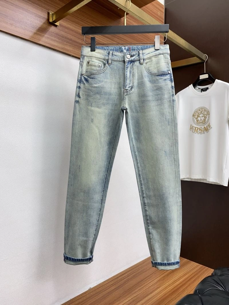 Top match Valentino Jeans