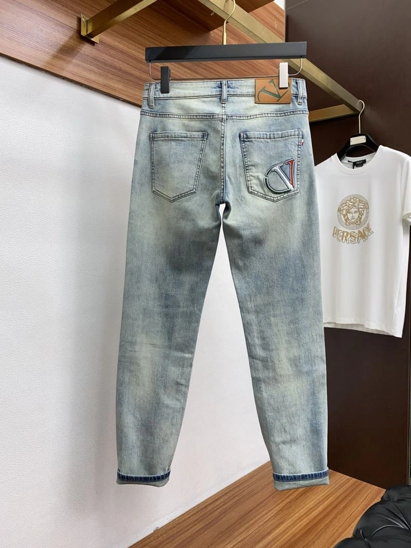 Top match Valentino Jeans