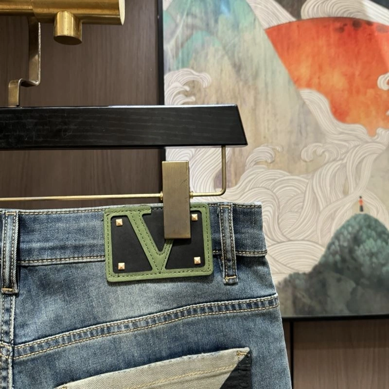 Cut-rate Valentino Jeans