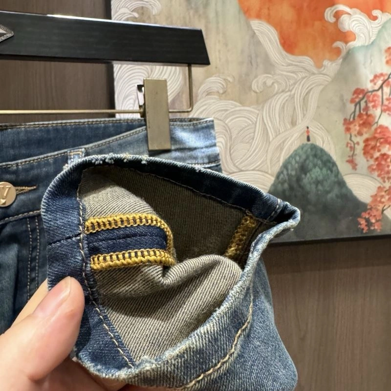 Cut-rate Valentino Jeans