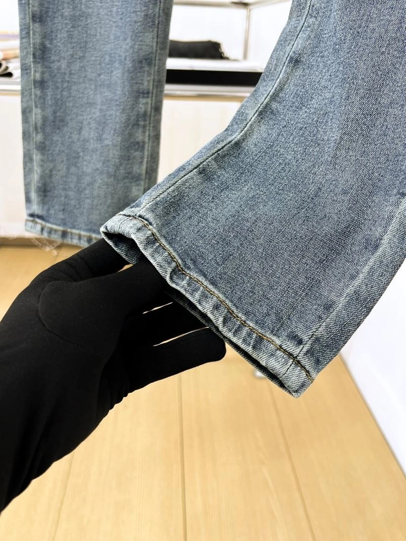 Inexpensive Valentino Jeans