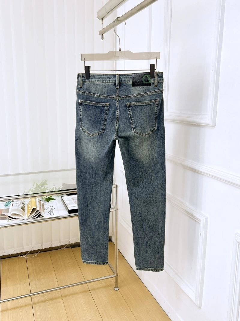 Inexpensive Valentino Jeans