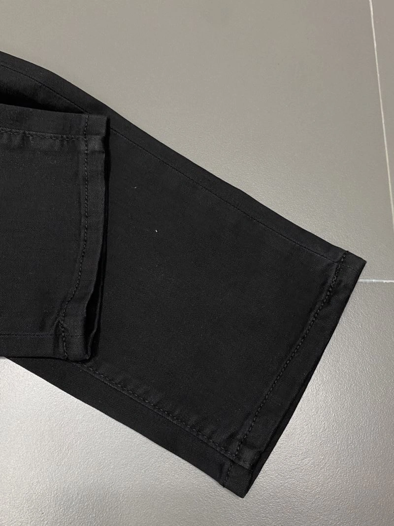 Value-priced Valentino Jeans