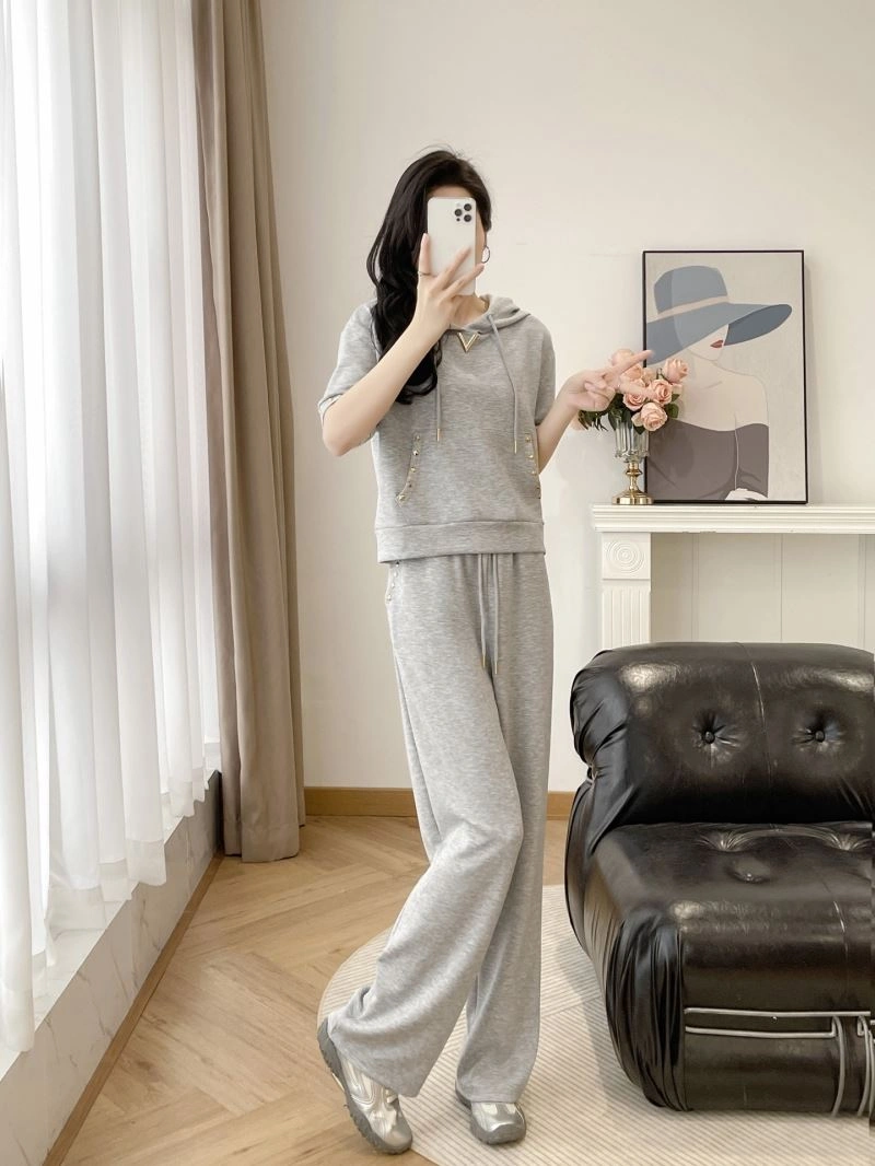 Economical Valentino Long Suits