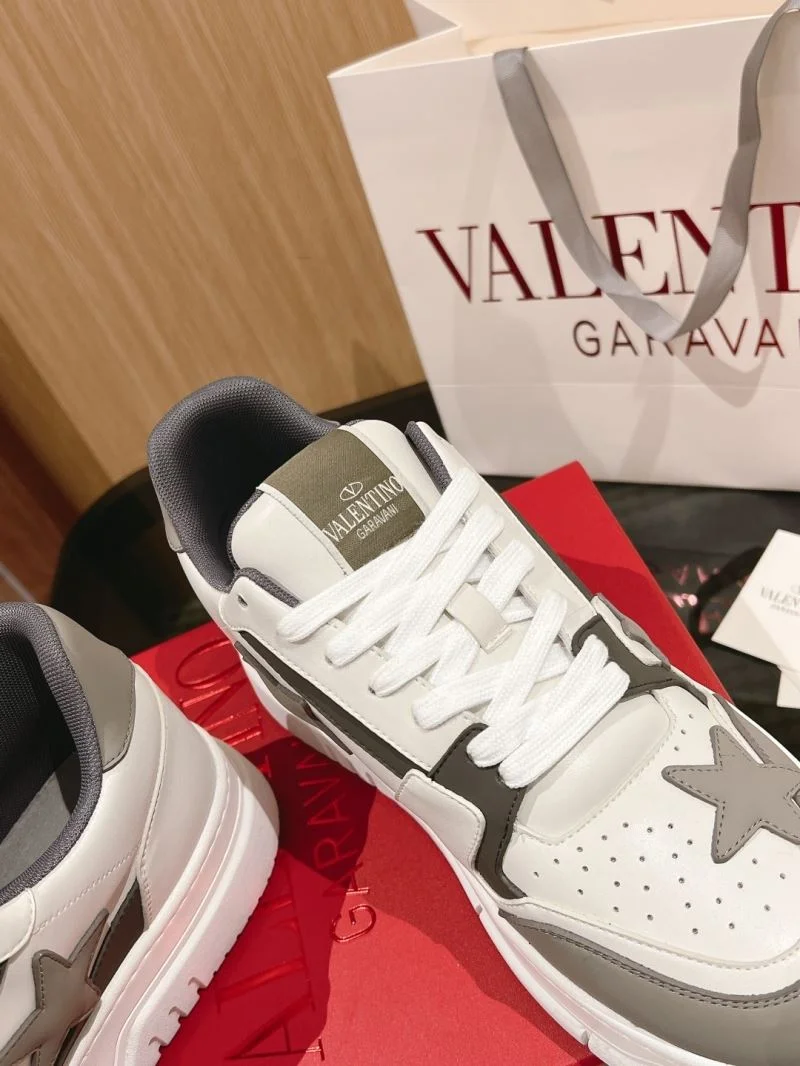 Reasonably priced Valentino Low Shoes