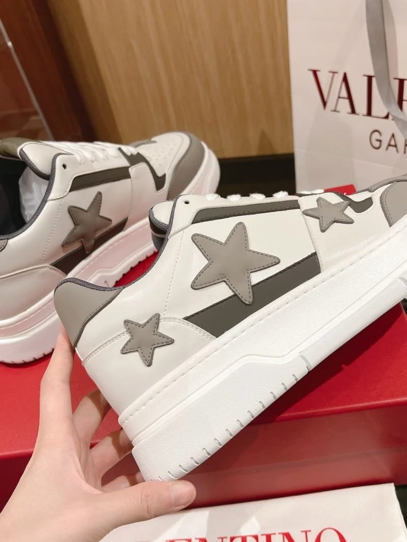 Reasonably priced Valentino Low Shoes