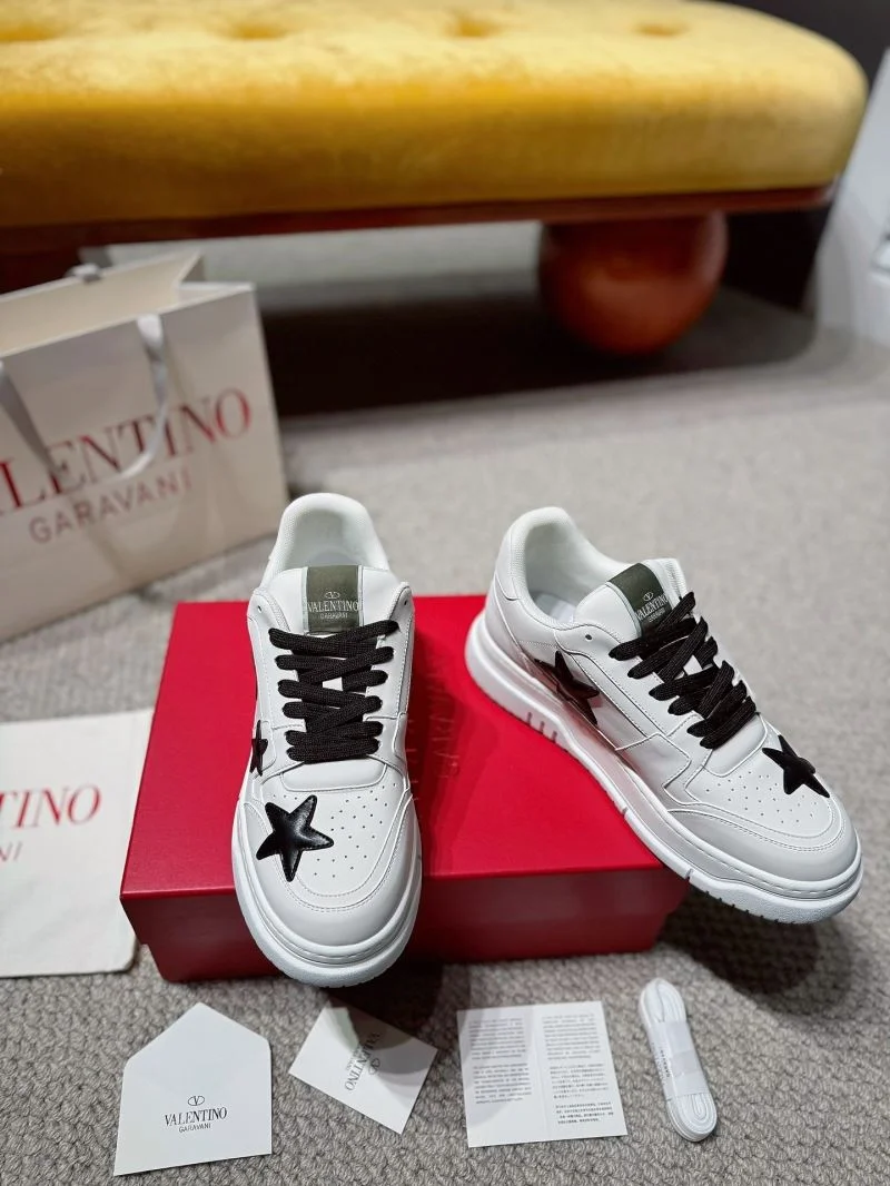 Original Valentino Low Shoes