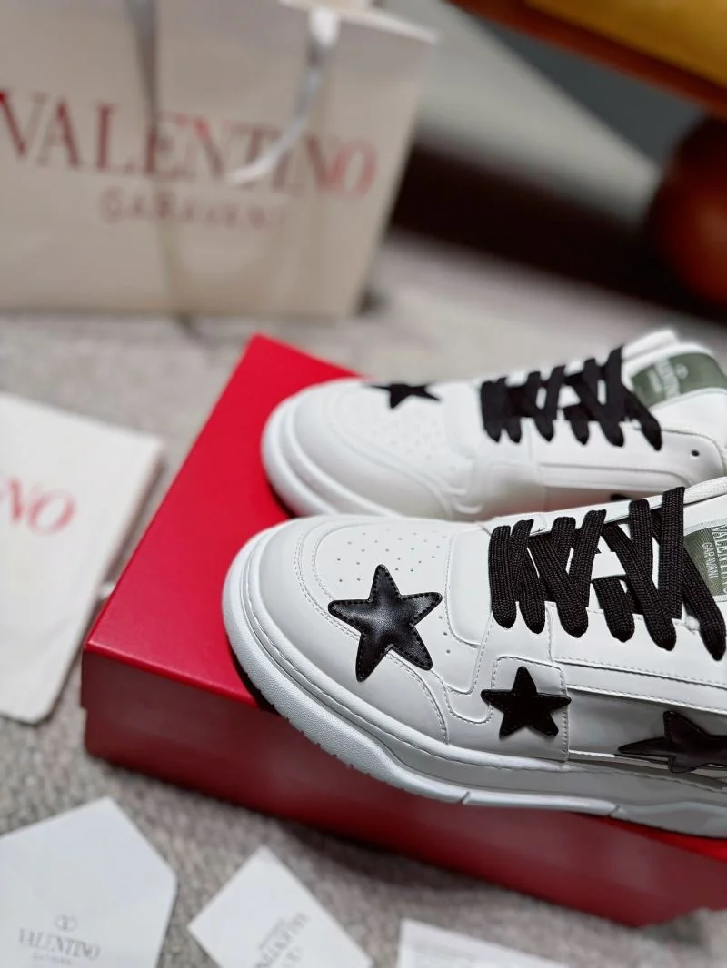 Original Valentino Low Shoes