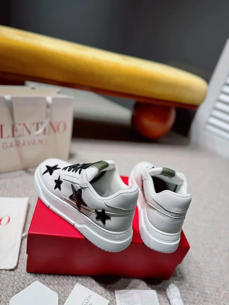Original Valentino Low Shoes