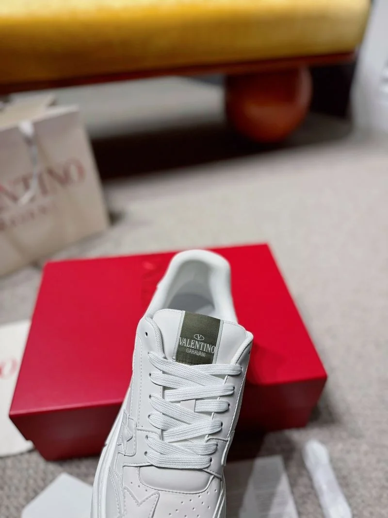 Original Valentino Low Shoes
