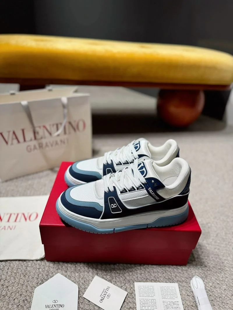 Inexpensive Valentino Low Shoes