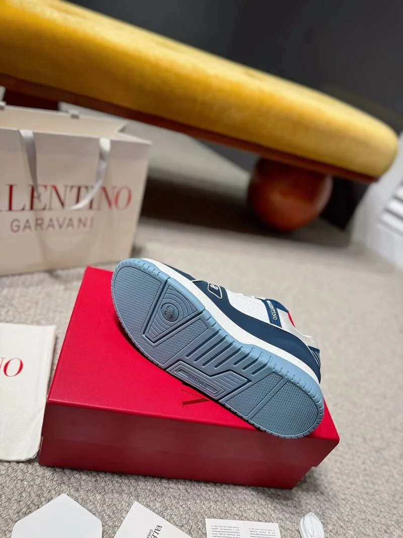 Inexpensive Valentino Low Shoes