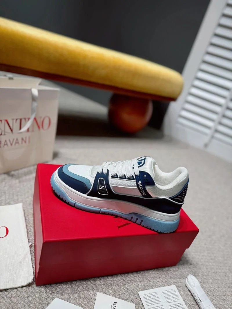 Inexpensive Valentino Low Shoes