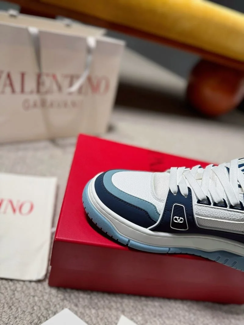 Inexpensive Valentino Low Shoes