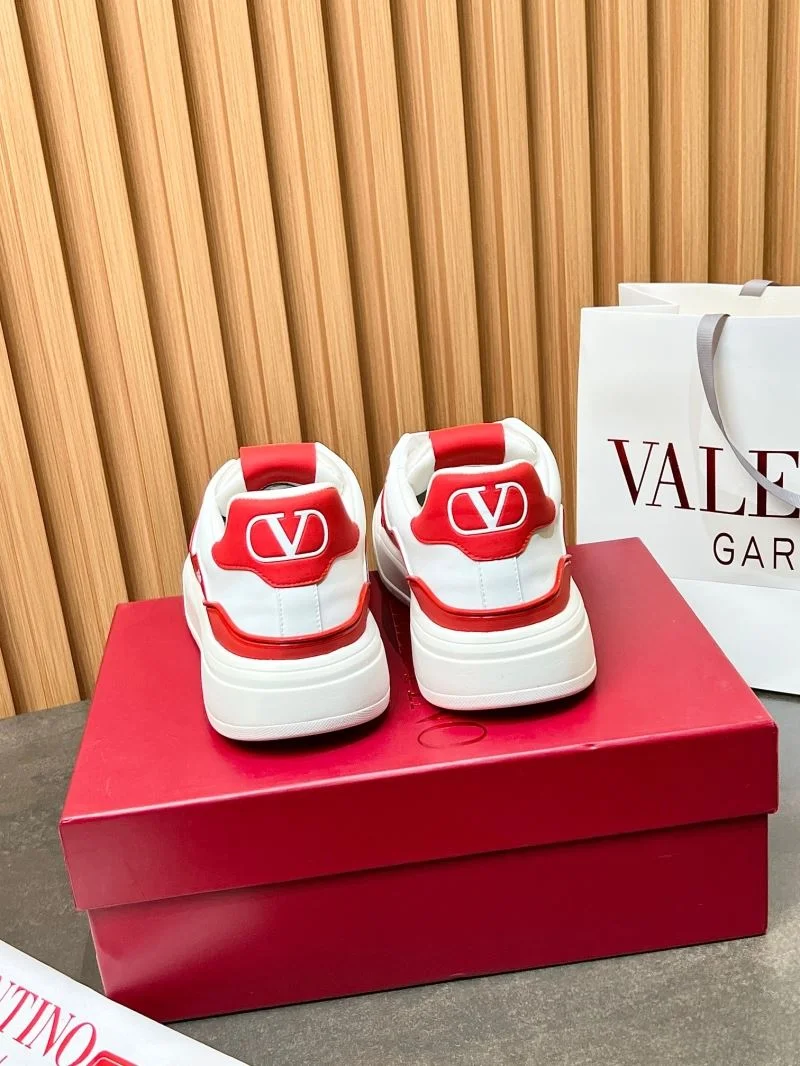 High accuracy Valentino Low Shoes