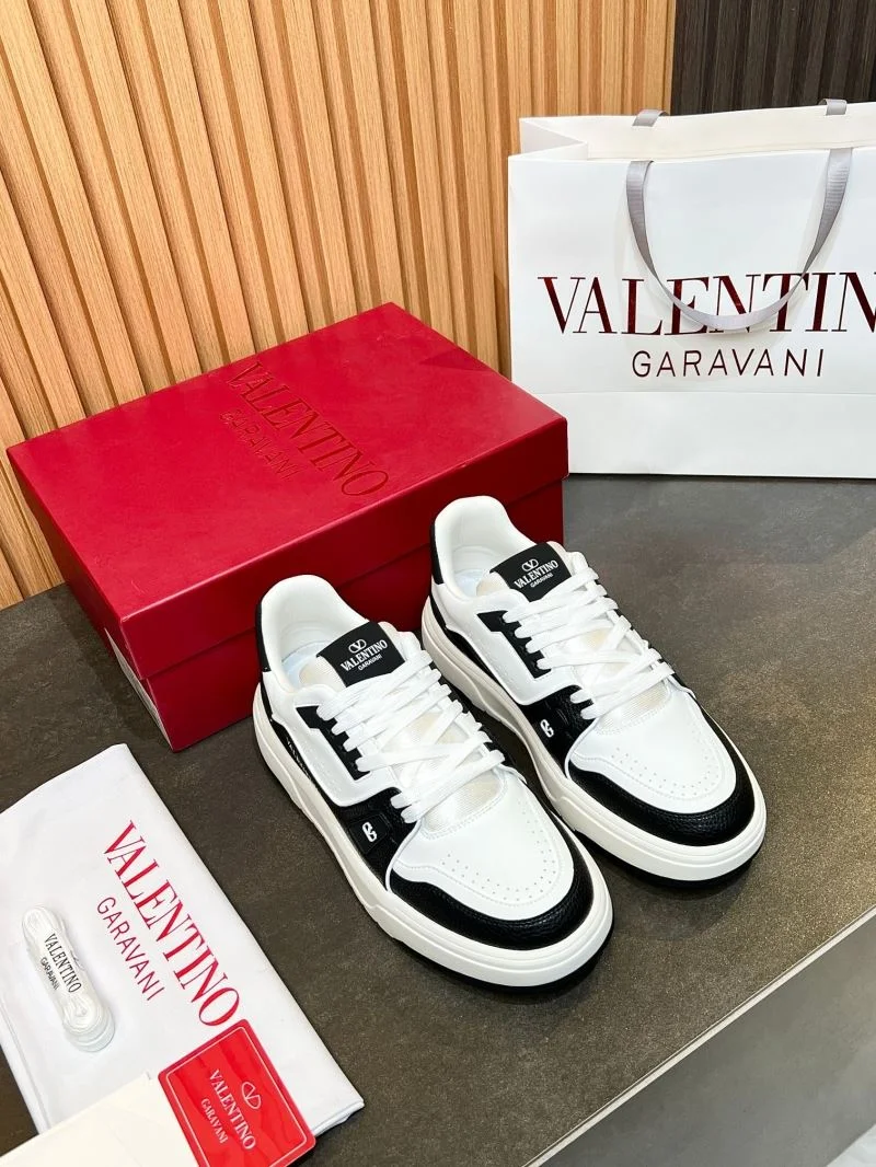 High accuracy Valentino Low Shoes