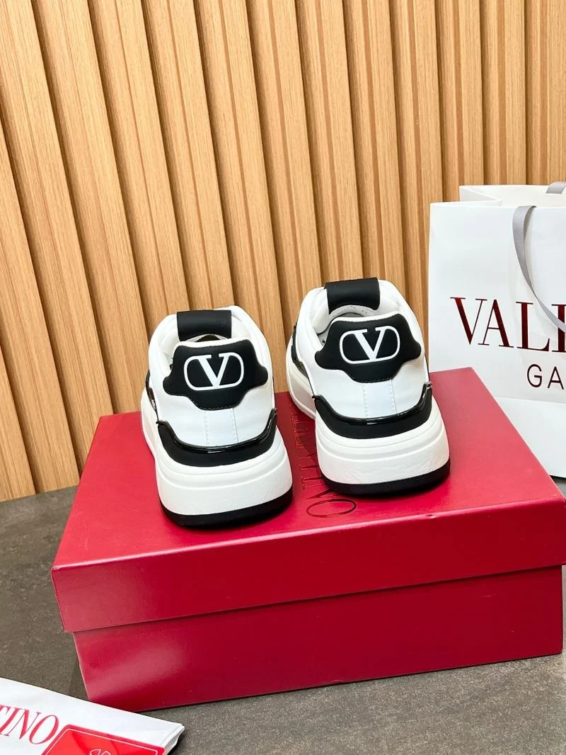 High accuracy Valentino Low Shoes