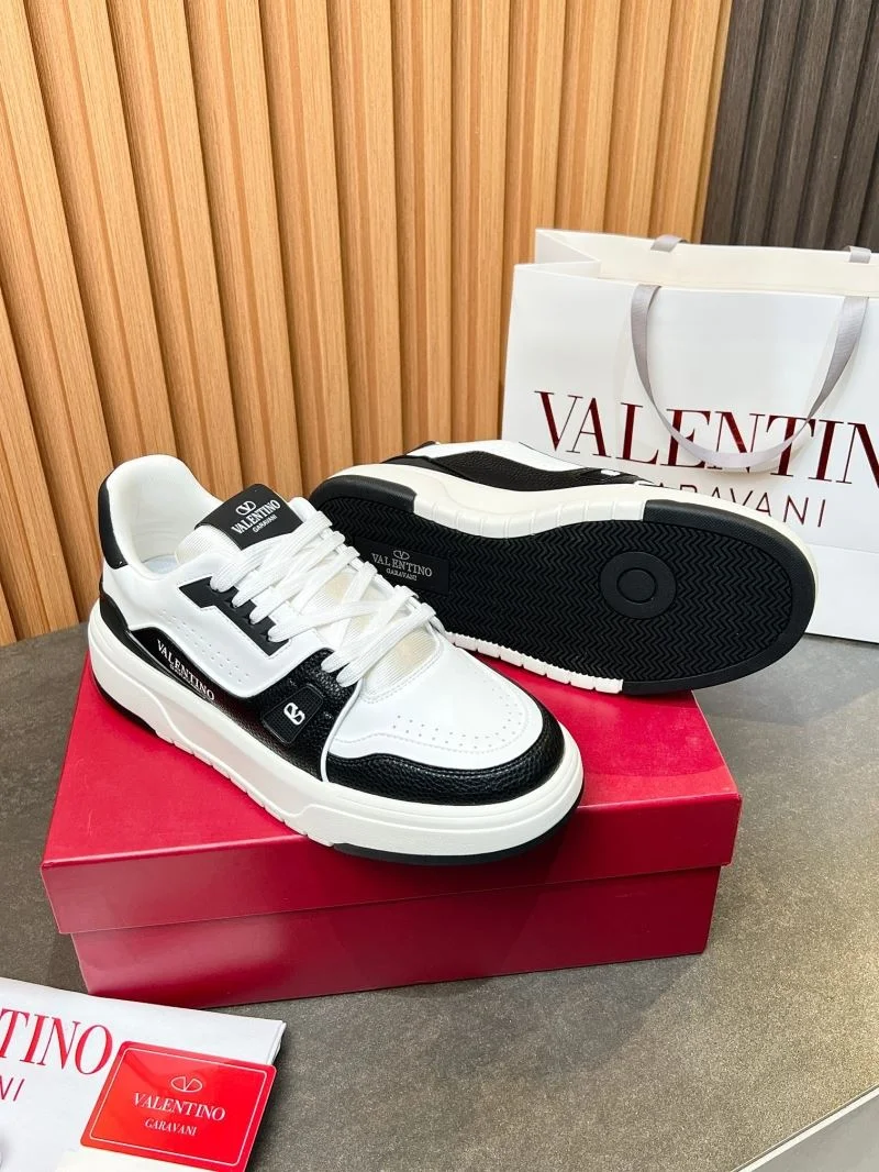 High accuracy Valentino Low Shoes