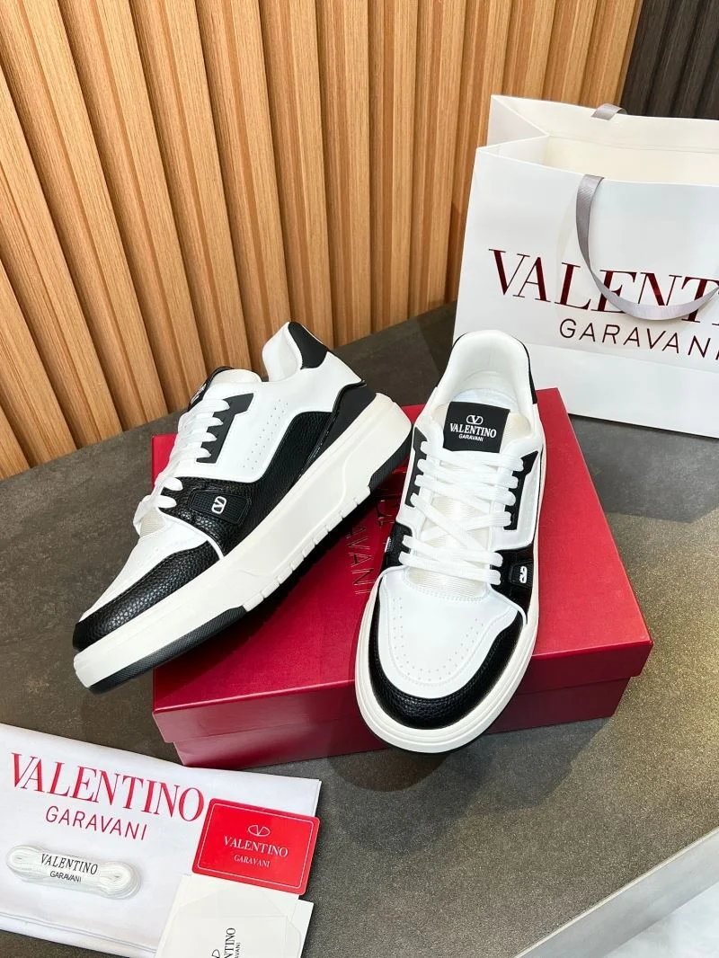 High accuracy Valentino Low Shoes