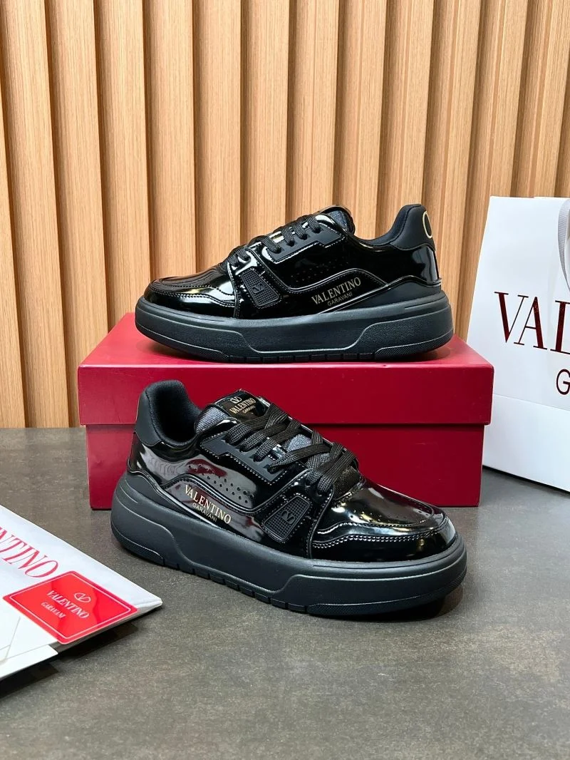 Precise copy Valentino Low Shoes