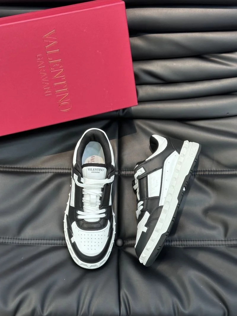Mirror quality Valentino Low Shoes