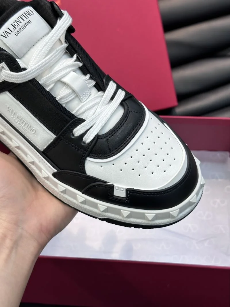 Mirror quality Valentino Low Shoes