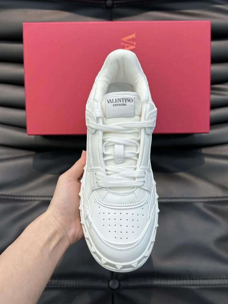 Reasonably priced Valentino Low Shoes