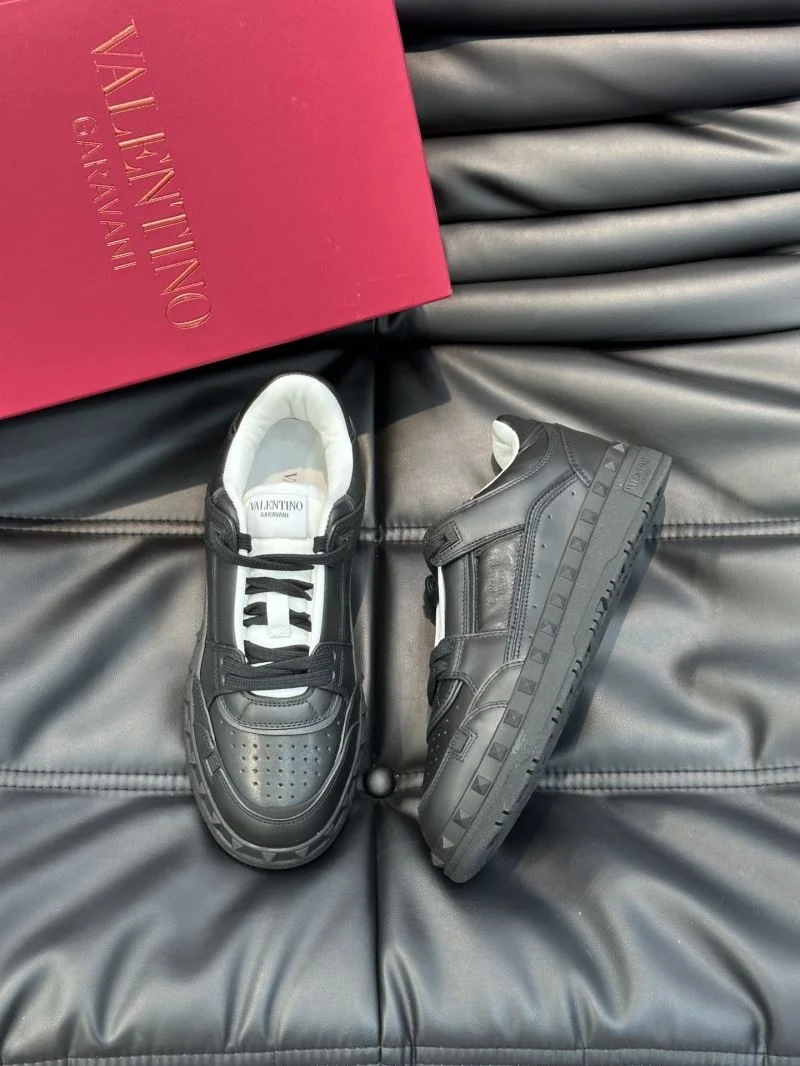Cut-rate Valentino Low Shoes