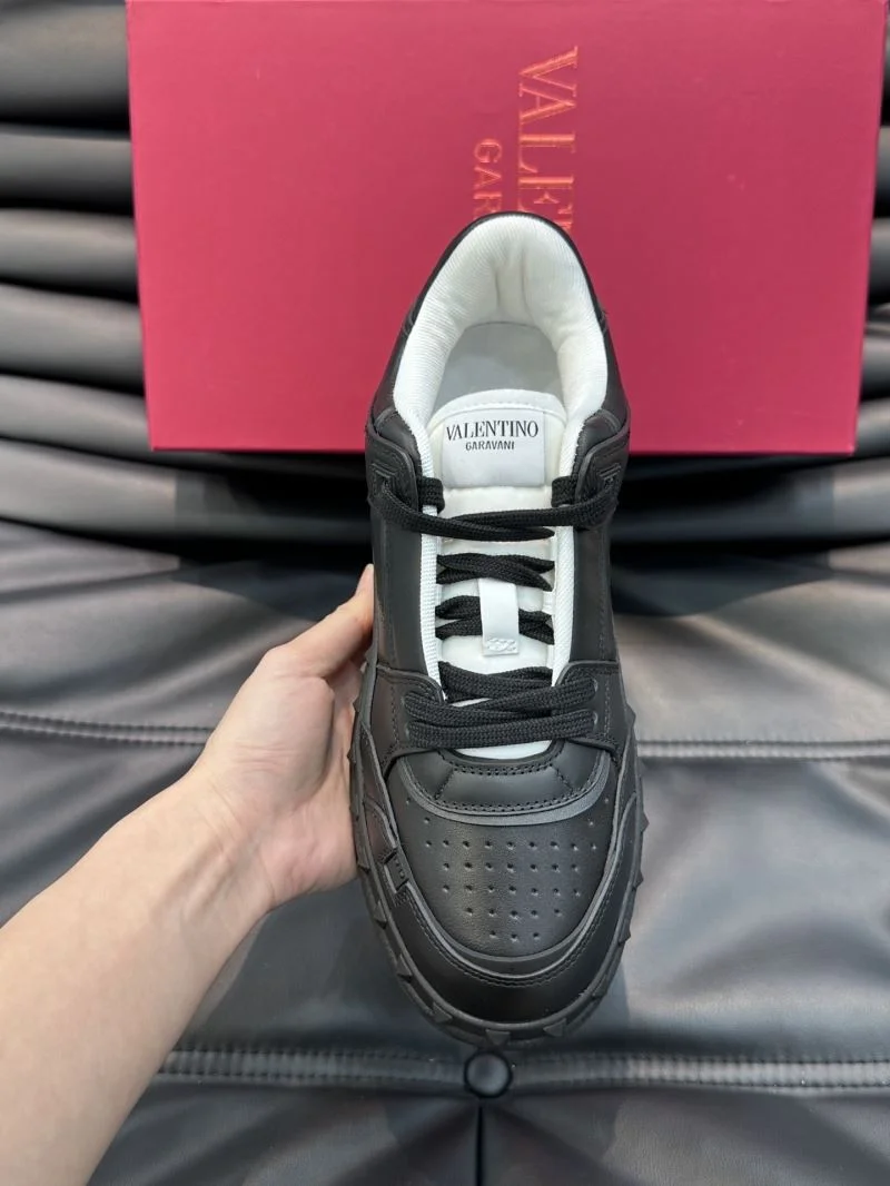 Cut-rate Valentino Low Shoes