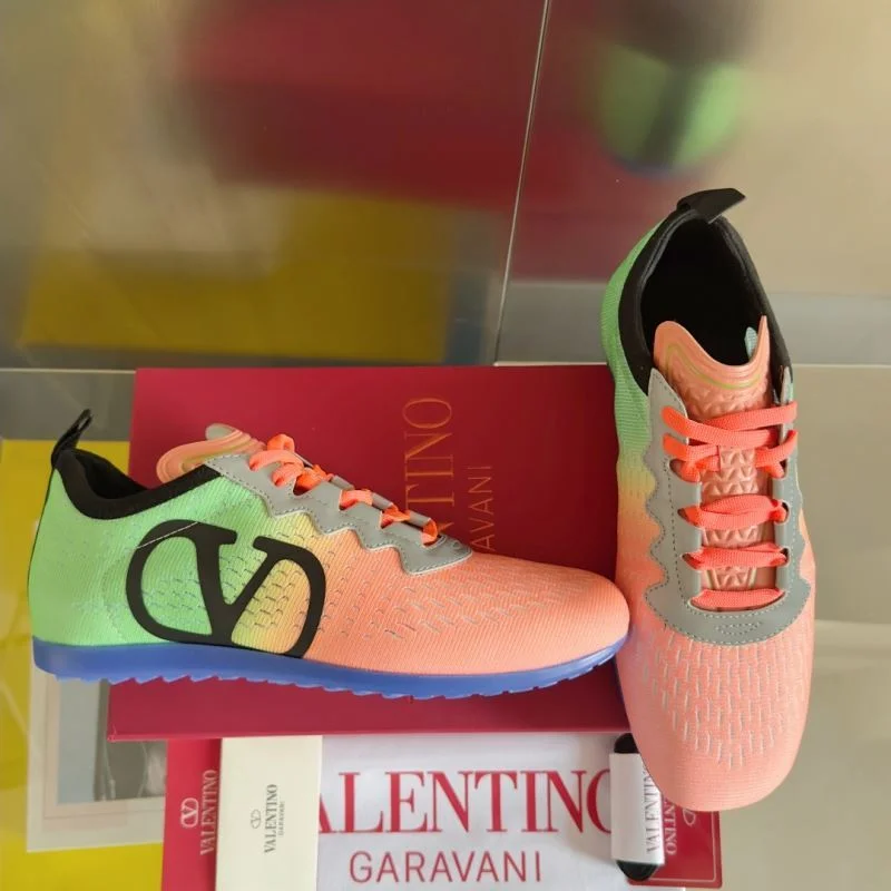 High accuracy Valentino Low Shoes