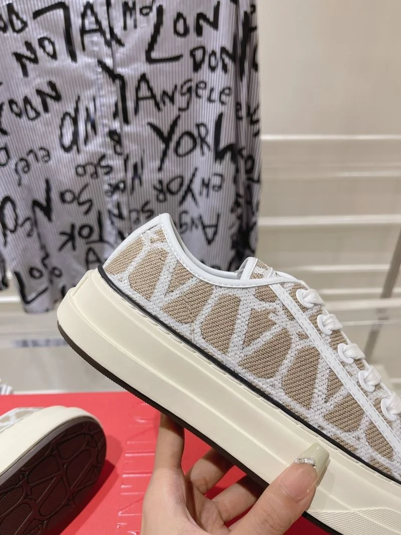 Budget-friendly Valentino Low Shoes