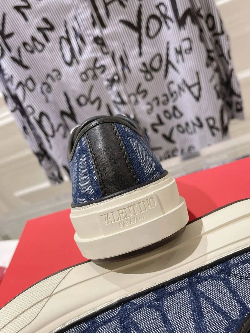 Reasonably priced Valentino Low Shoes